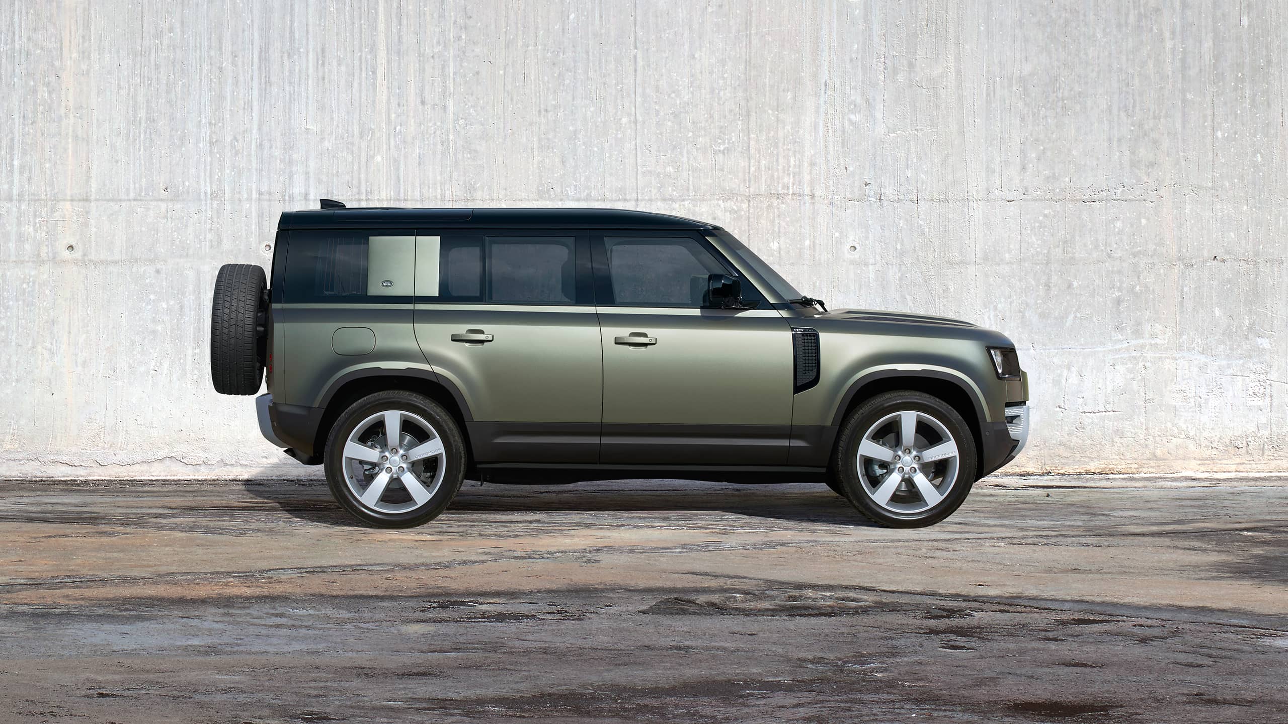 Explore Defender 90 2024 | Defender